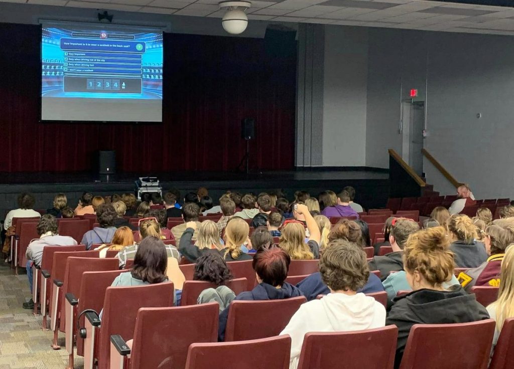 High School Uses 3D Driver Safety Program – Dade County Sentinel