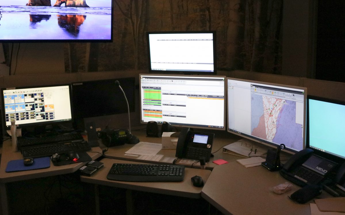 911 Call Center: Behind-the-Scenes of Emergency Response – Dade County ...